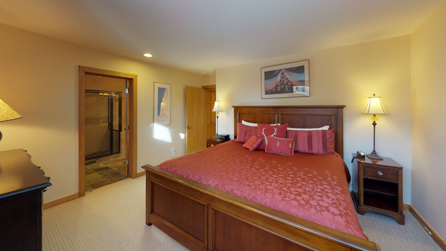 VAIL RESIDENCES AT CASCADE VILLAGE - Ski Rockies