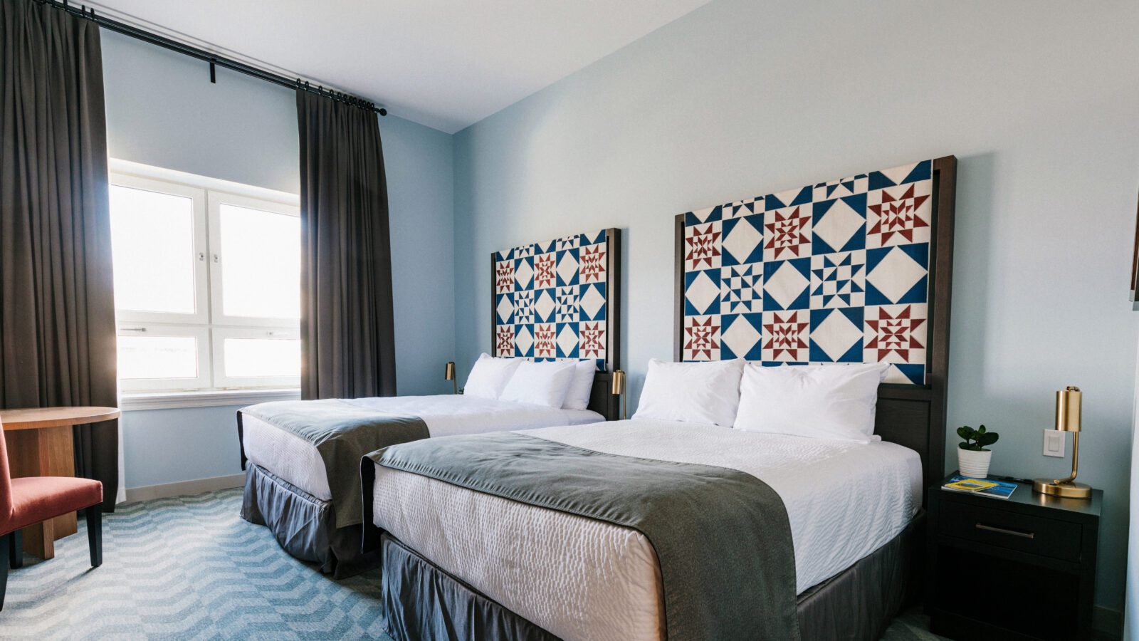 MOUNT ROYAL HOTEL – Ski Rockies