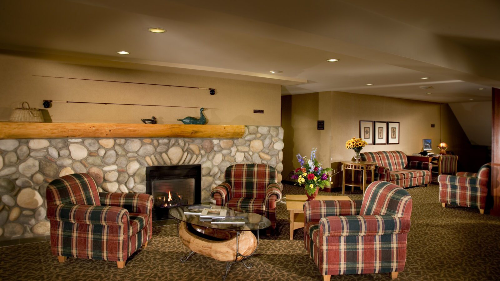 LOBSTICK LODGE - Ski Rockies